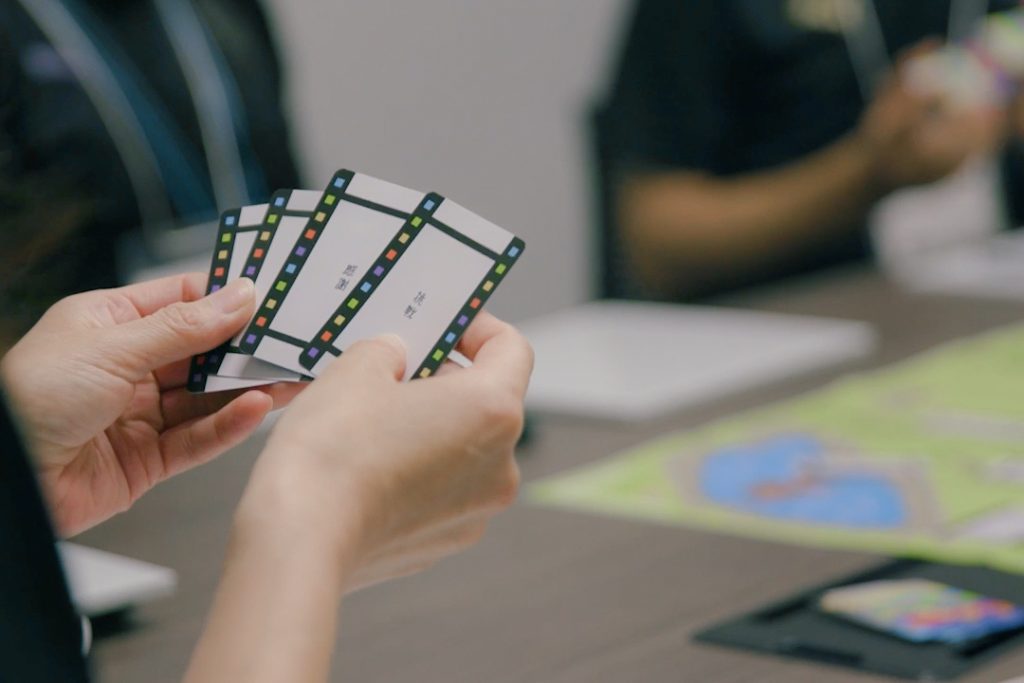 【ROOT第一弾プロジェクト】川崎フロンターレ様 - ブランディングムービー制作密着レポート②【価値観探求ボードゲーム - THE KACHINKO編】 | ZOOREL