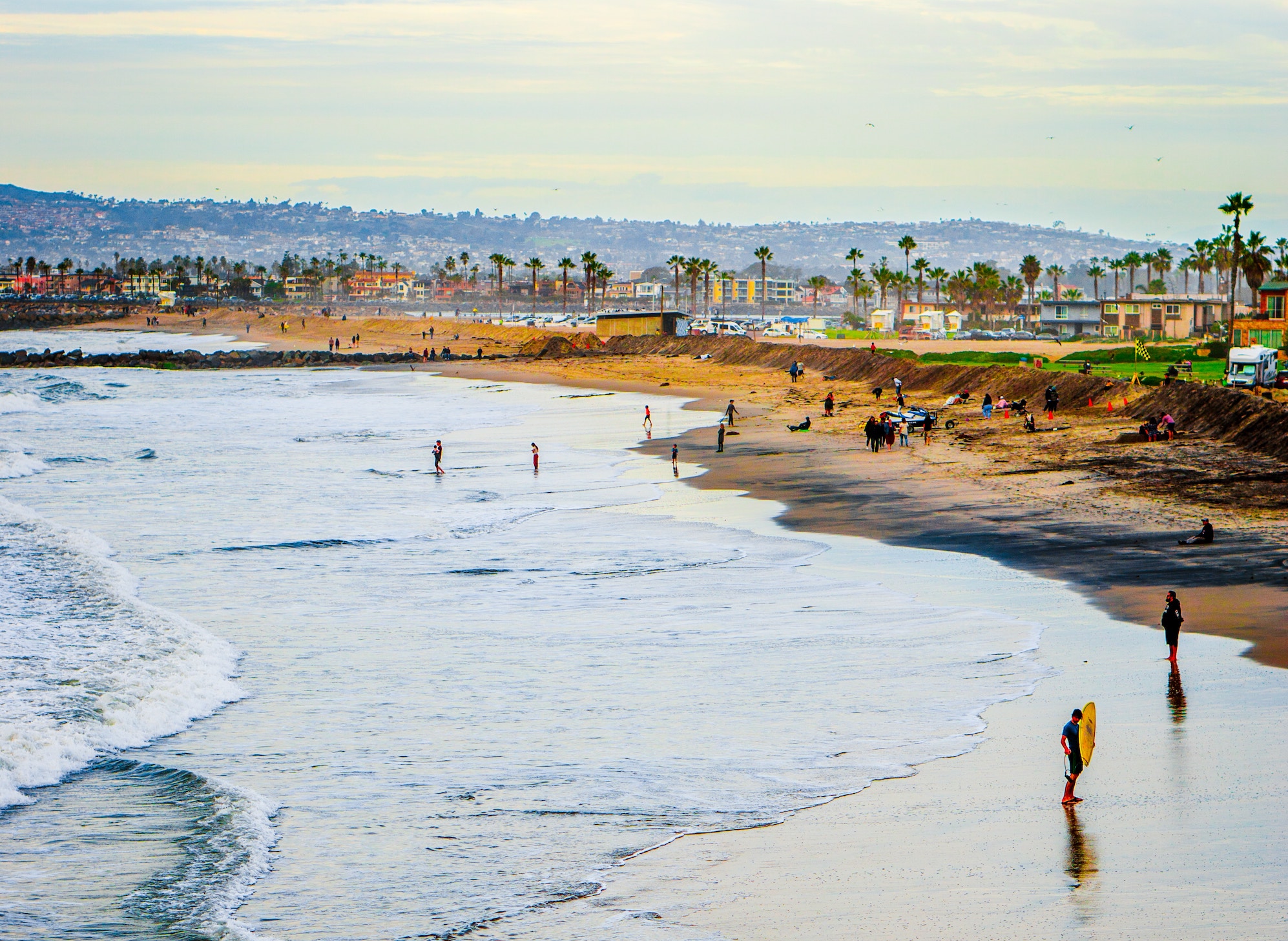 映像の中の多彩な色の世界 | ZOOREL