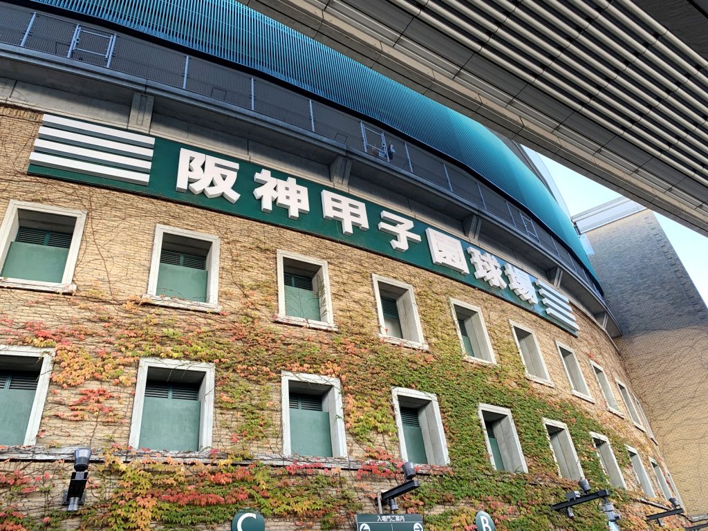 夏の甲子園PR手法に迫る！過去の名CMから2023年のCMをご紹介 | ZOOREL